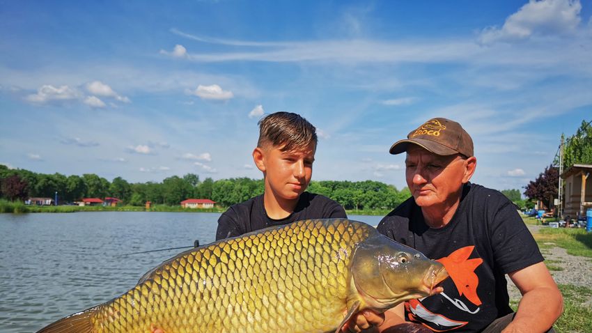 SZON - „Karak” és „Vuk” a tóparton