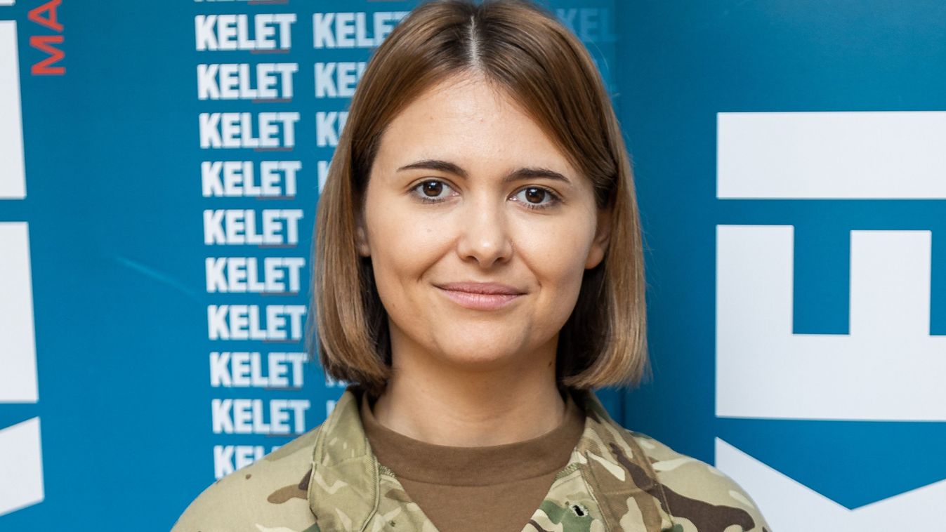 Nem elég felölteni, viselni is kell az uniformist