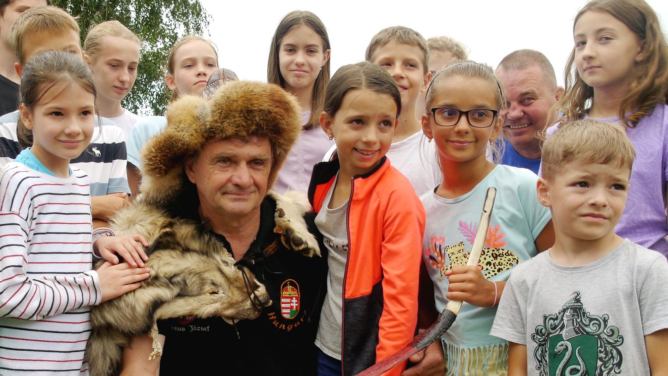 A Fehér Farkas, a távlövő íjászat magyar világrekordere érkezett a ...