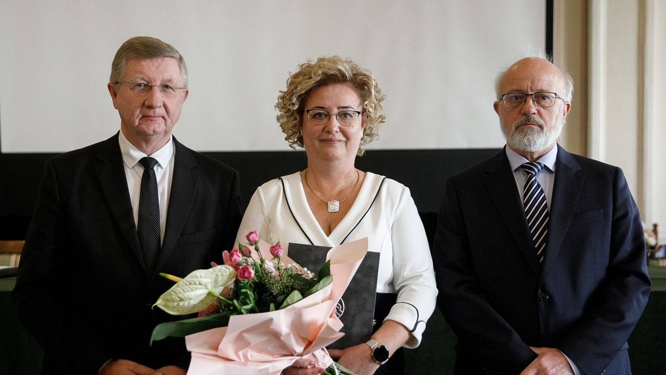Pappné Molnár Erika: méltó helyen a díj