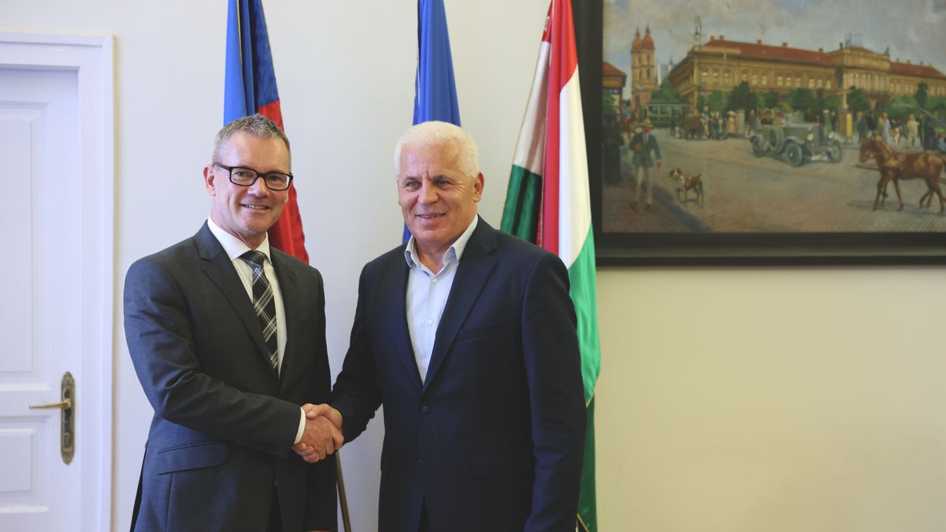 A dán nagykövet pozitív impulzusai