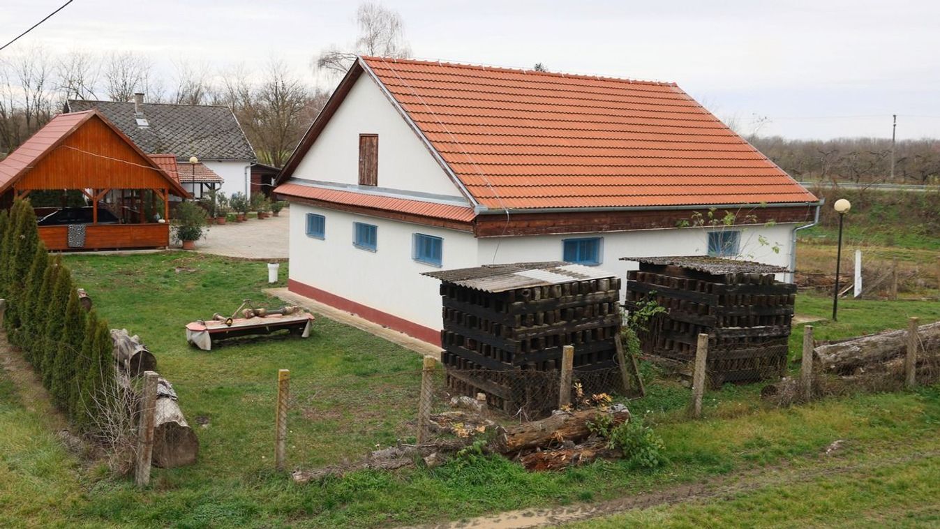 A fúrt kutakat egész évben ellenőrzik!