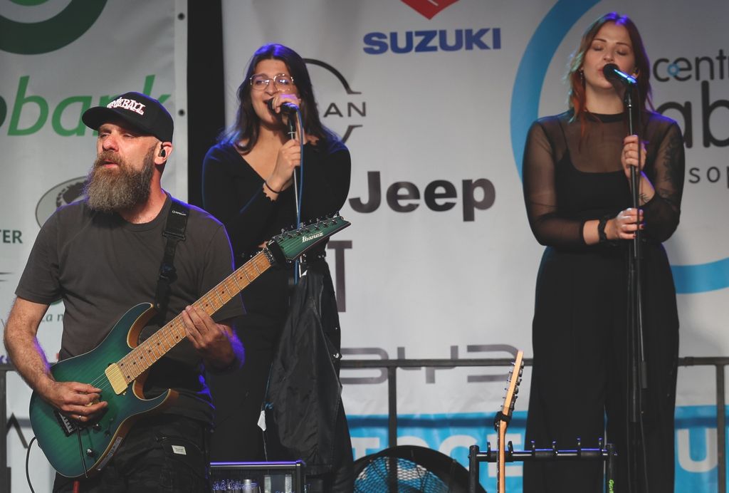 Bikini-koncert volt Nyíregyházán